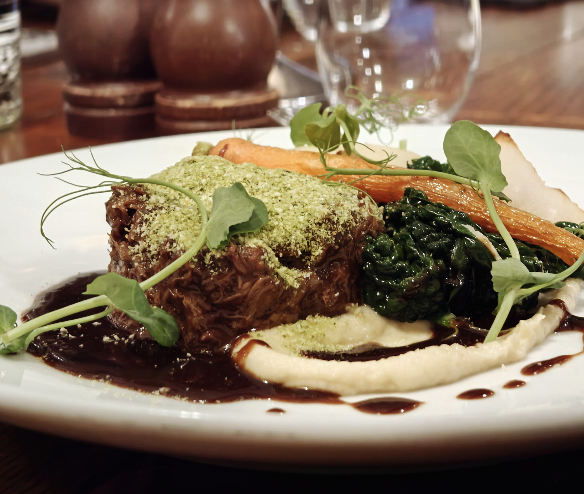 Eat - Feathers Hotel & Restaurant